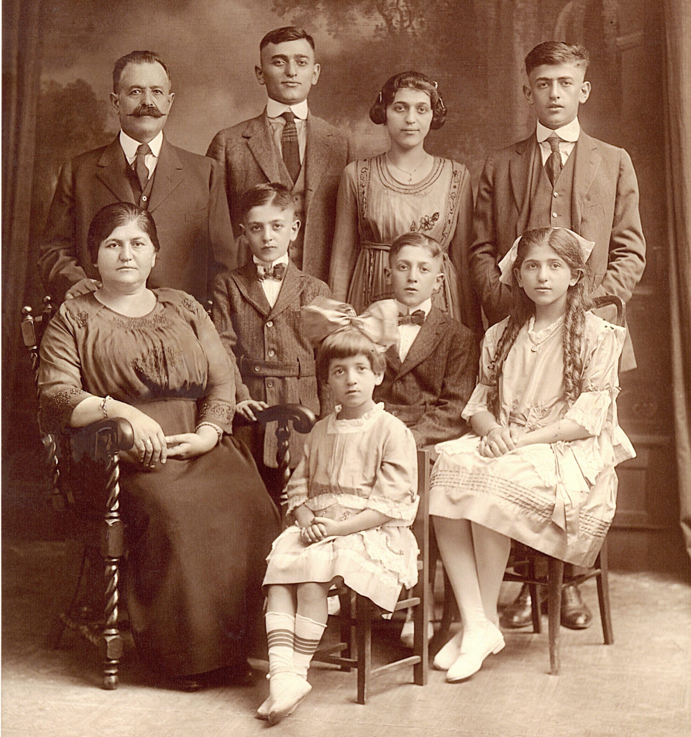 Kaneb family – Library and Archives